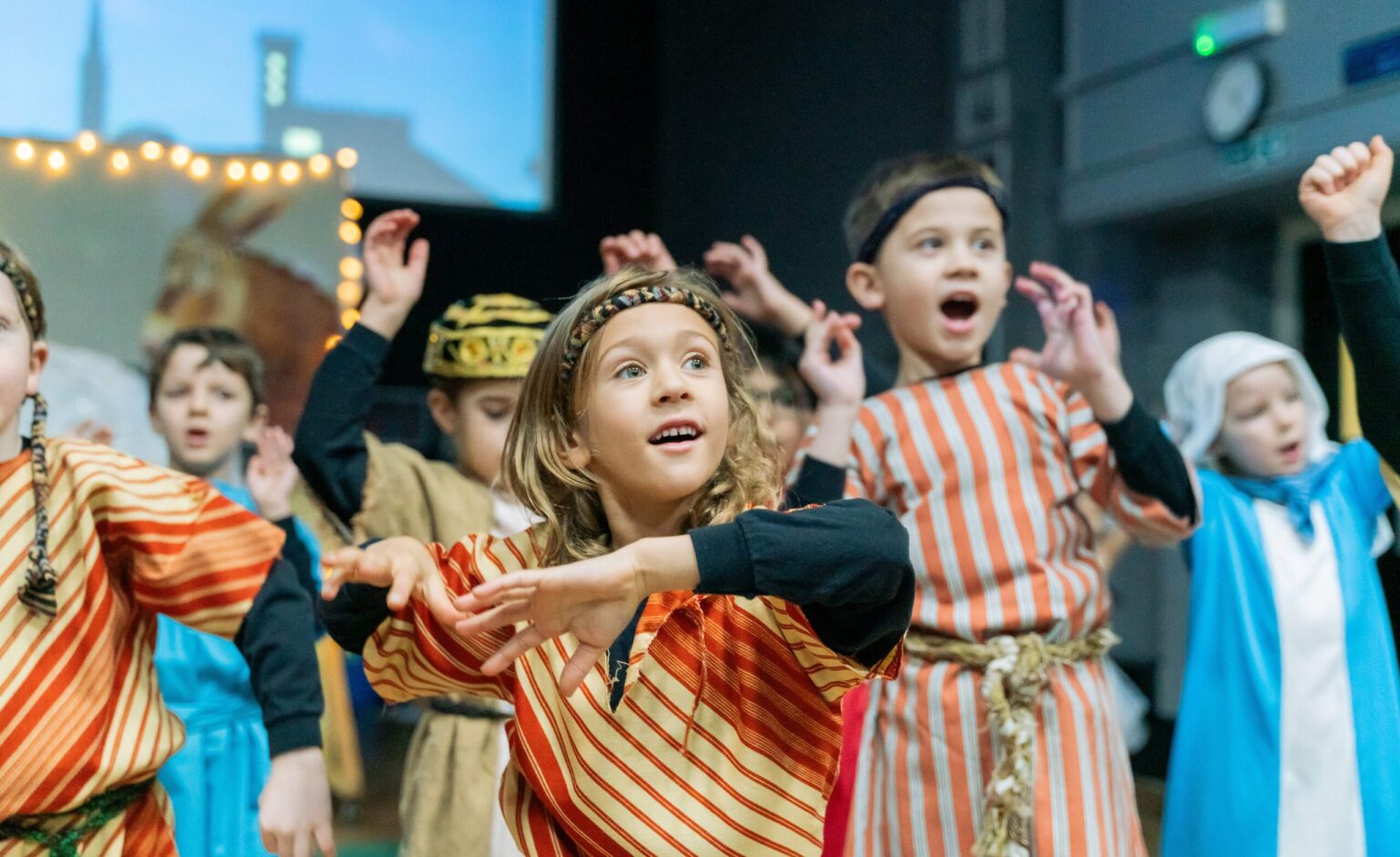 Windlesham House School - A year 1 & 2 Christmas performance